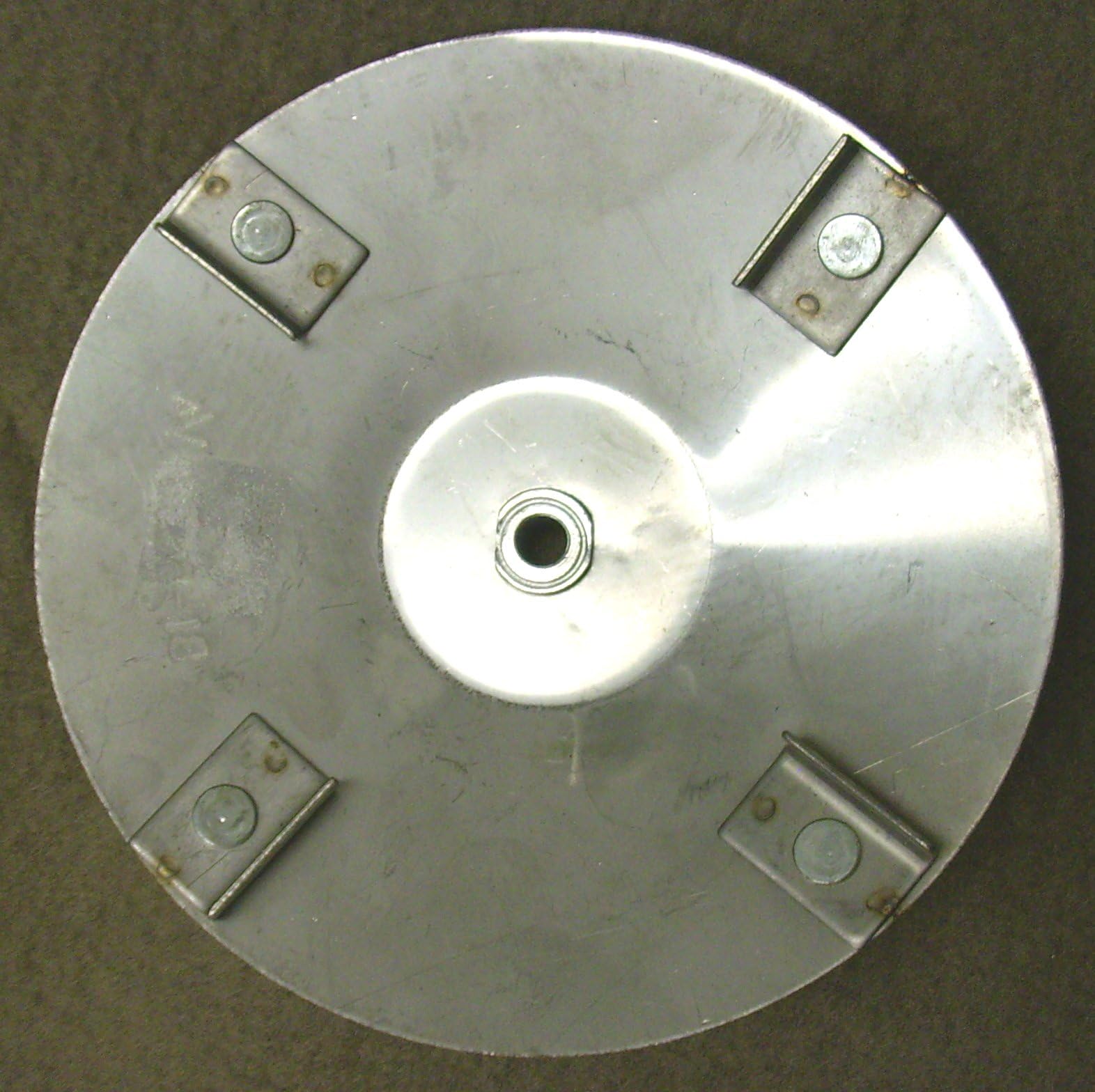 Amazon.com: Highwild 6-Volt Spinner Plate for Deer Feeder - 1/8 ...