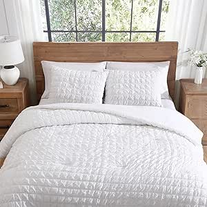 Amazon.com: Tahari Home - Comforter Set, Lightweight Bedding with ...