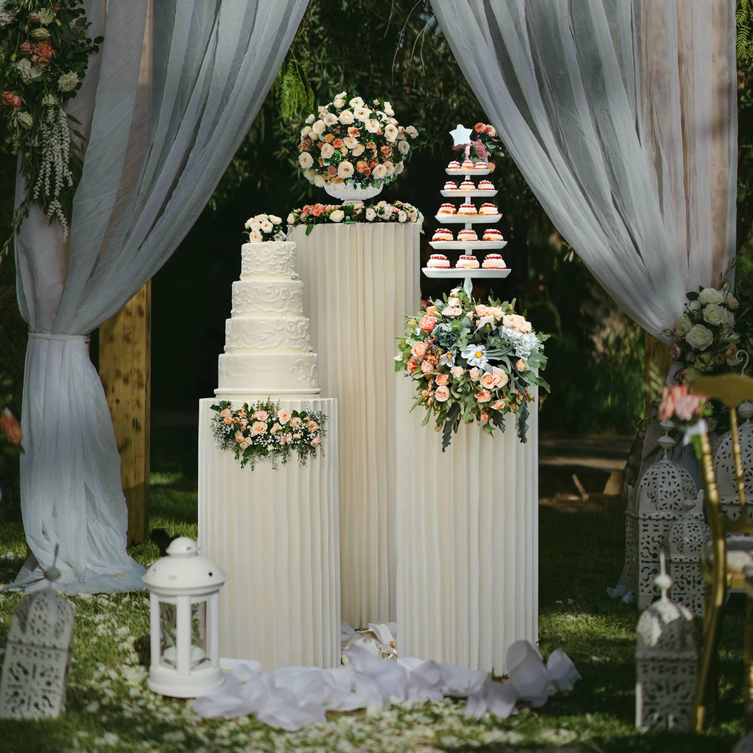 Amazon.com: Geetery 5 Pcs Metal Display Pedestal Stand Pillars White ...