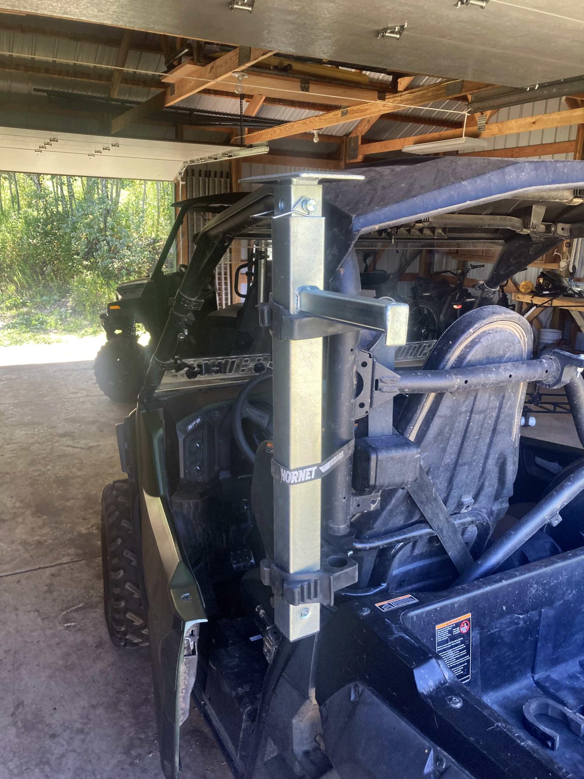 Universal Lift Jack With Roll Cage Mount For ATV UTV