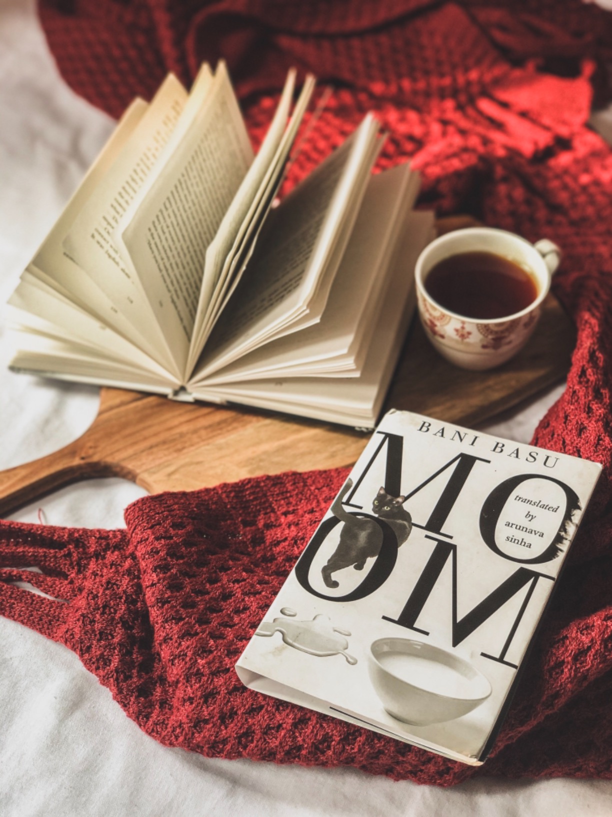 Moom : Bani Basu: Amazon.in: Books