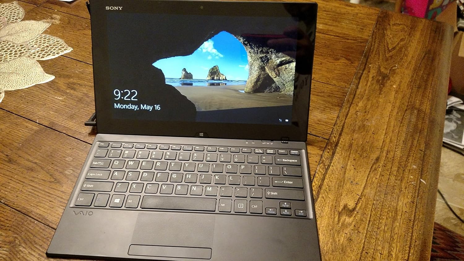 Amazon.com: Sony 11.6" VAIO Tap 11 Touchscreen Laptop 4GB 128GB ...