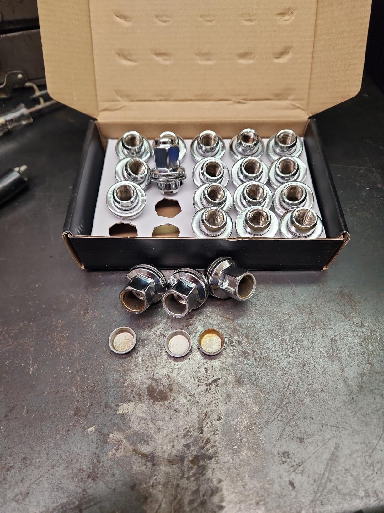 Amazon.com: 20PCS M14x1.5 Lug Nut - 7/8" 22mm Hex 47mm Length - Chrome ...