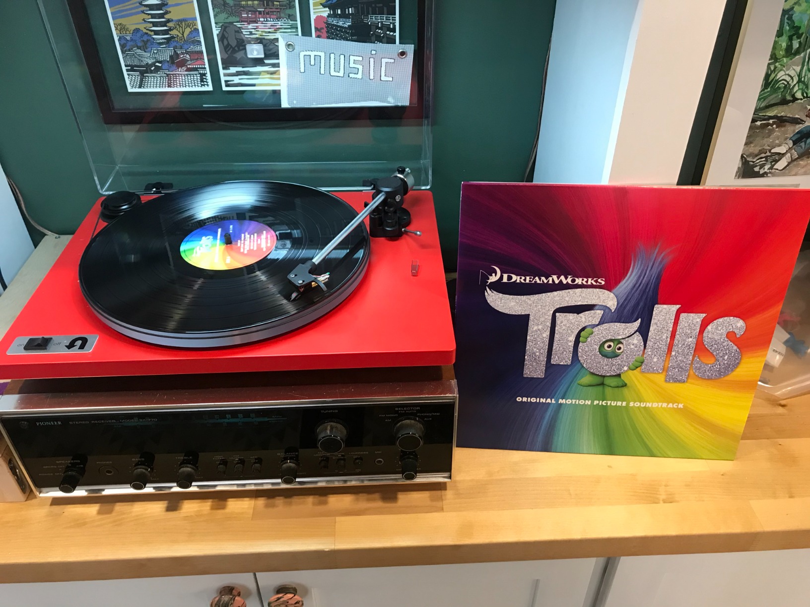 Amazon.com: TROLLS (Original Motion Picture Soundtrack): CDs & Vinyl