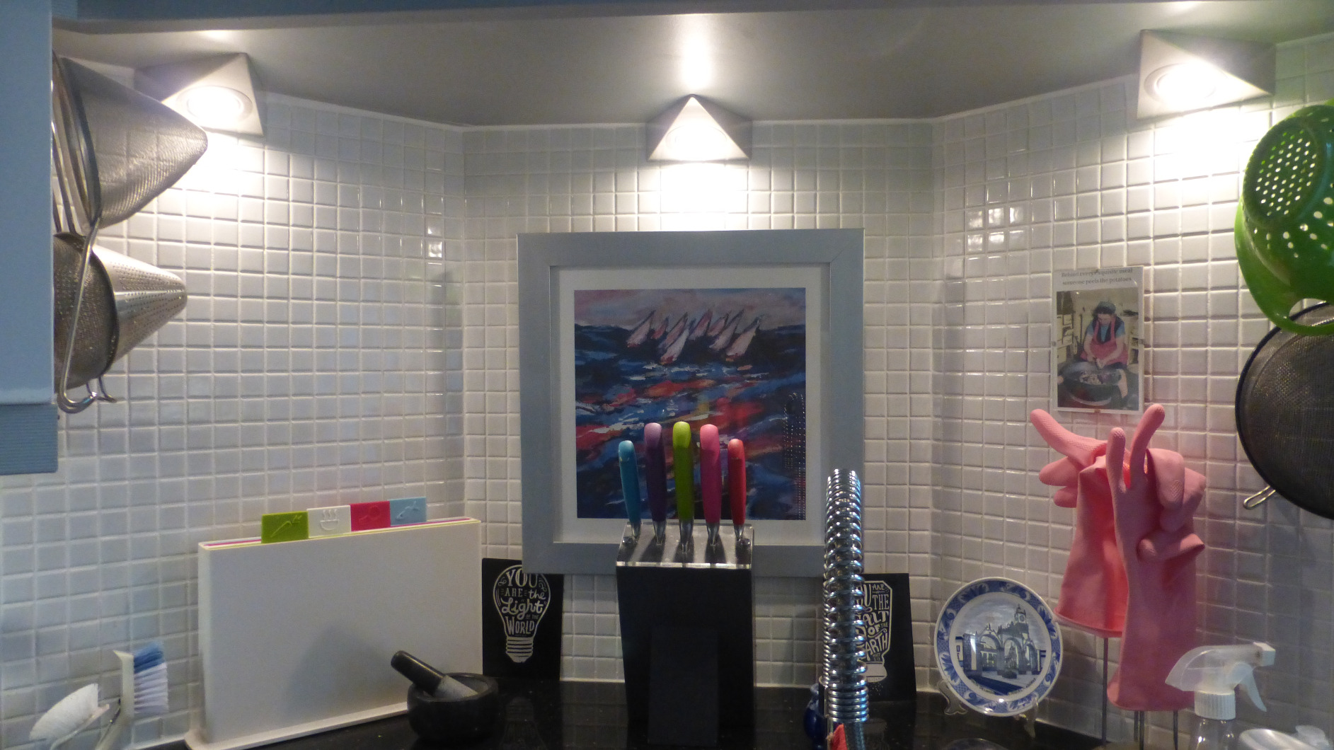 Leyton Lighting 20w 12v halogen triangle downlight under shelf light ...