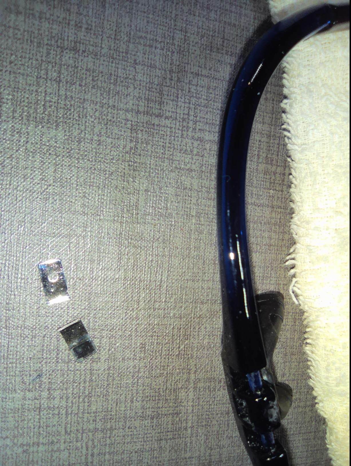 Amazon.co.jp: [LianSan] 跳ね上げ式老眼鏡 携帯用 ケース付き ユニセックス メンズ レディース おしゃれ リーディング ...