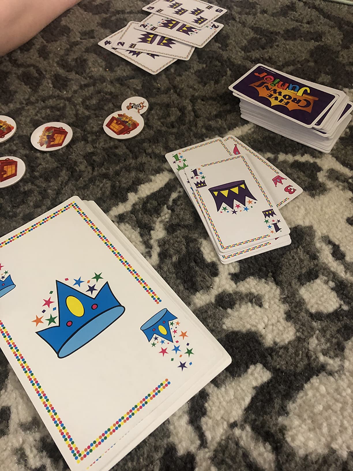 Amazon.com: Five Crowns Junior Card Game : Toys & Games