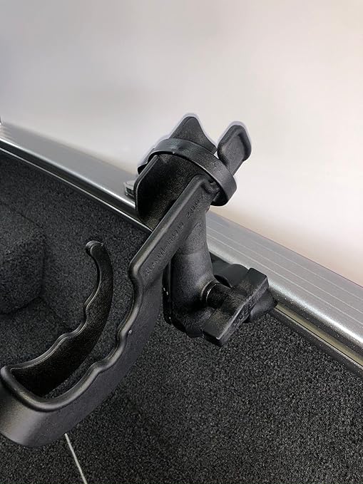 Amazon.com: Boat Zone Lund Boats Custom Sport Track Rod Holder ...