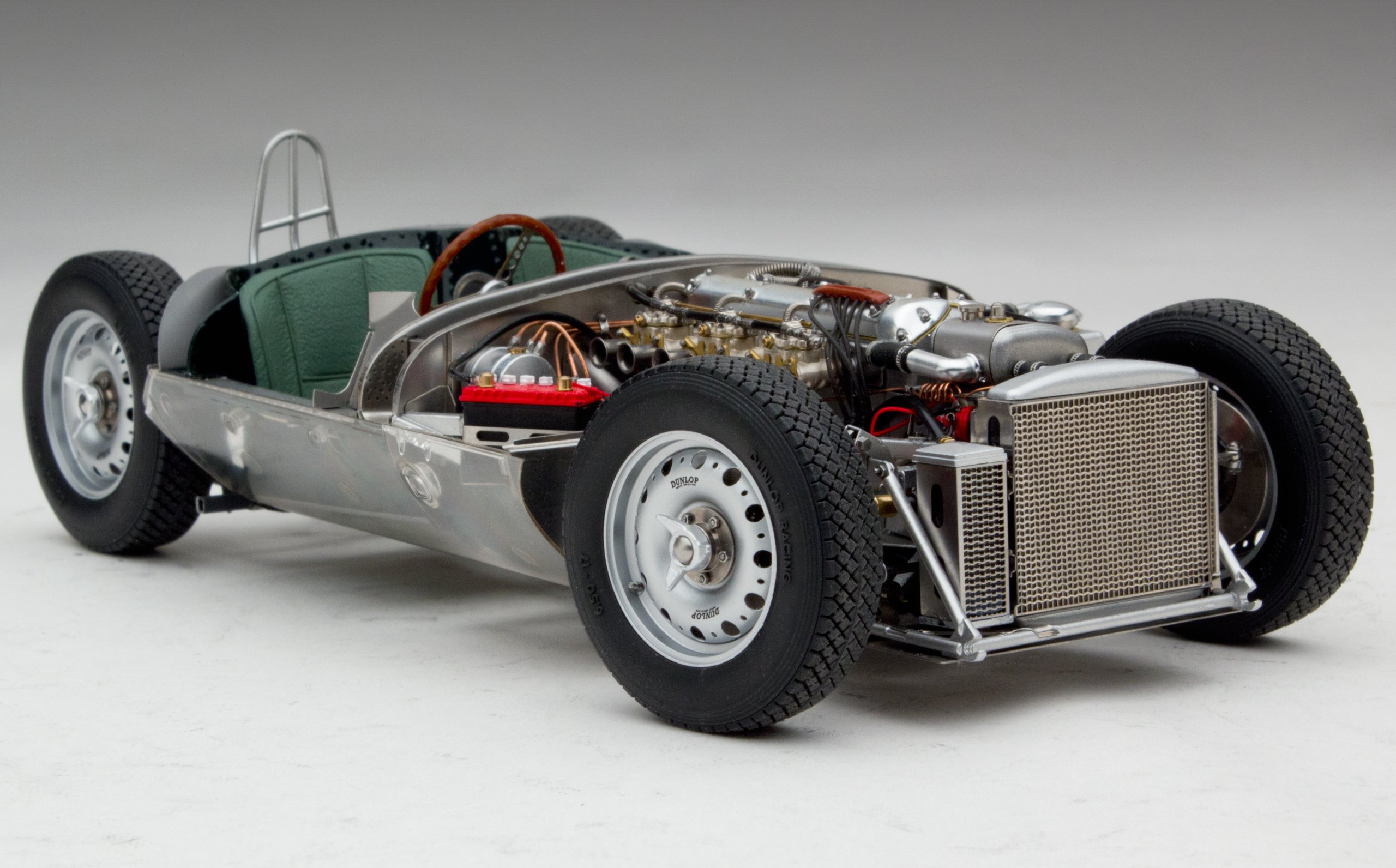 1954 Exoto Jaguar D Type Short Nose Rolling Chassis | Desertcart INDIA