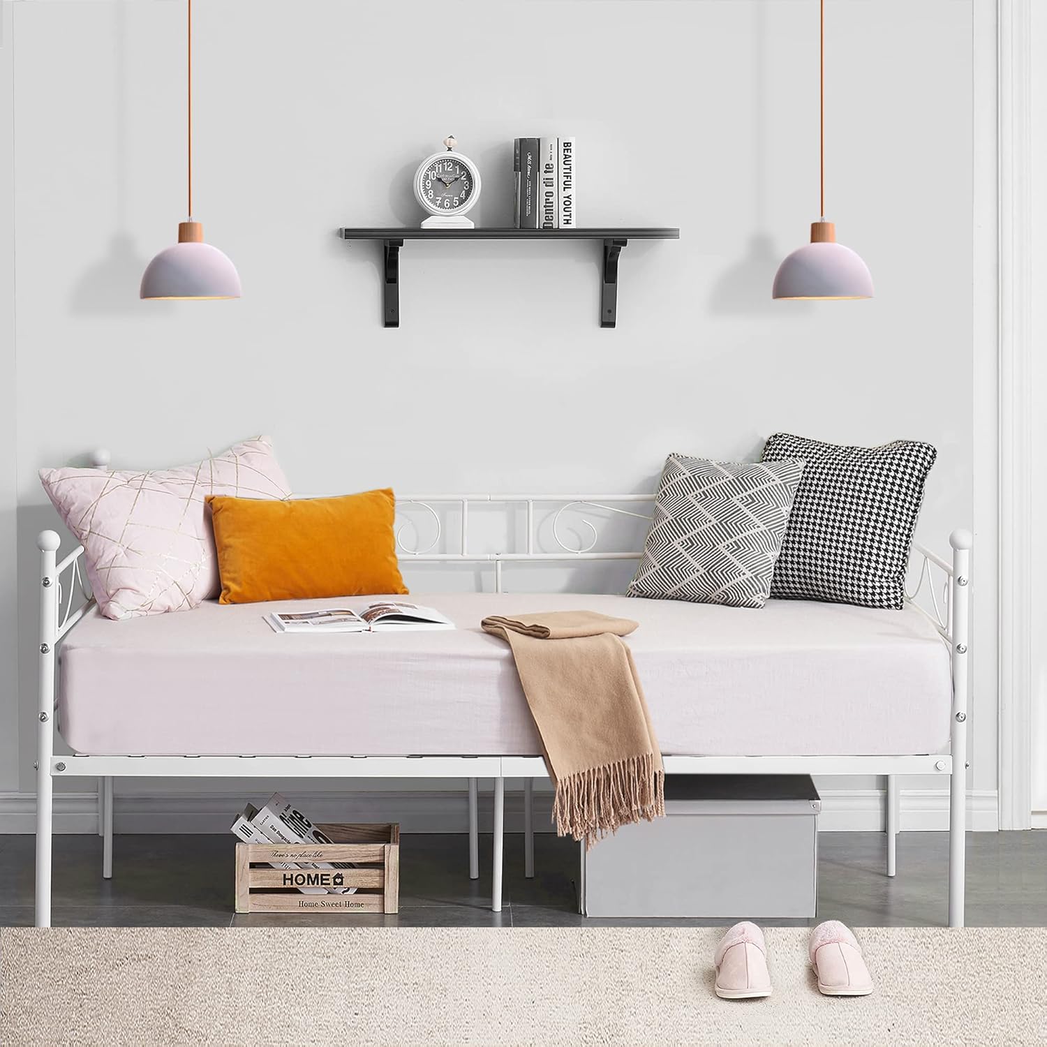 Amazon.com: Liink1Ga Twin Size Daybed Frame, Black Metal Daybed Frame ...