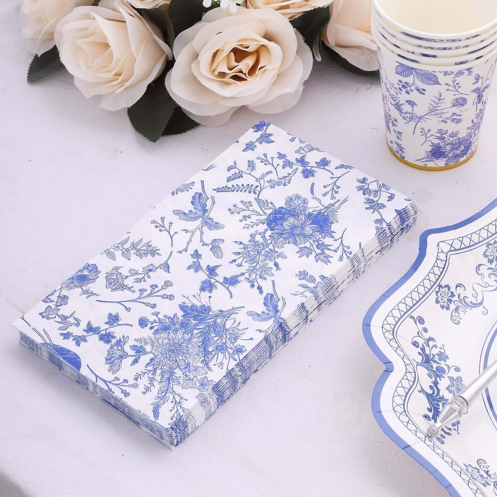 Amazon.com: Besalily Chinoiserie Blue Floral Paper Napkins Disposable ...