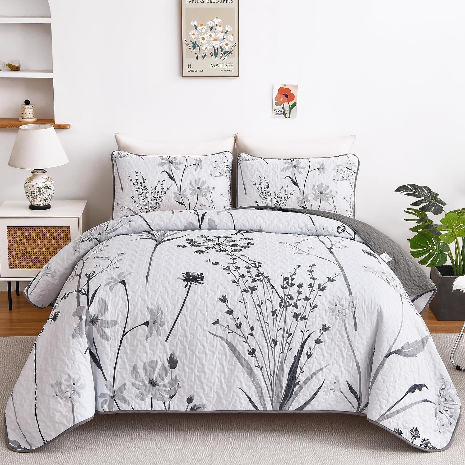 Amazon.com: Dobuyly Floral Quilt Queen Size Set, Grey and White ...