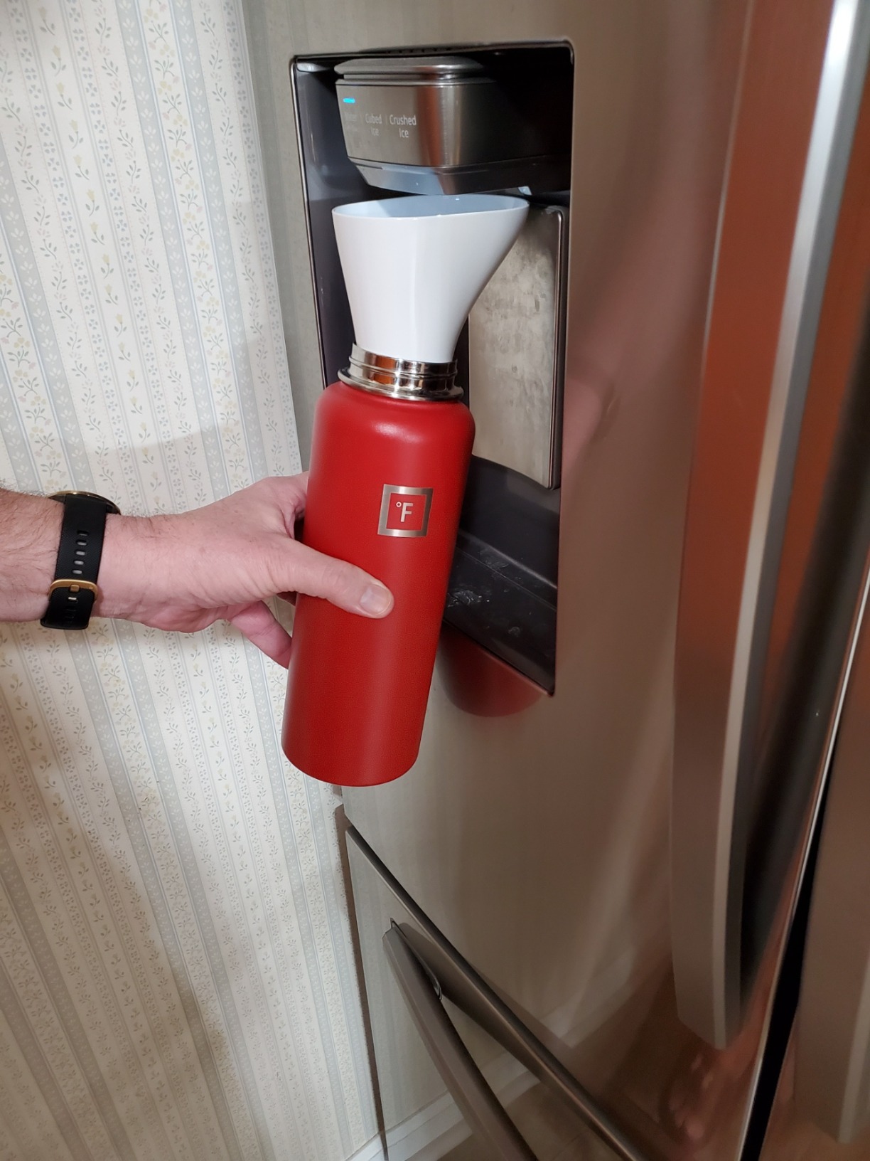 Amazon.com: STAUBER Best Ice Funnel - Fits Wide Mouth Bottles (Black ...