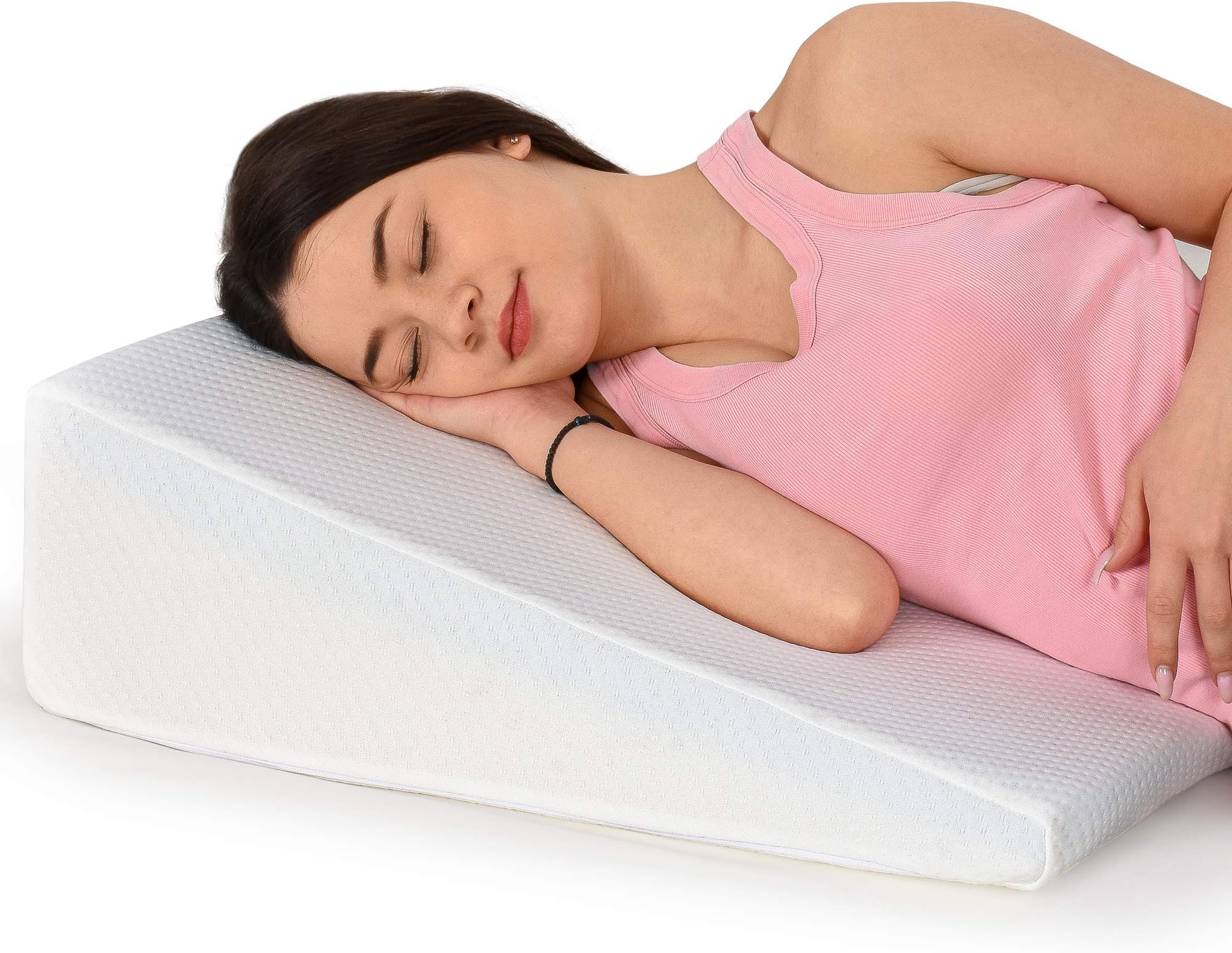 Amazon.com: Healthex Bed Wedge Pillow - Acid Reflux, Heartburn, Snoring ...
