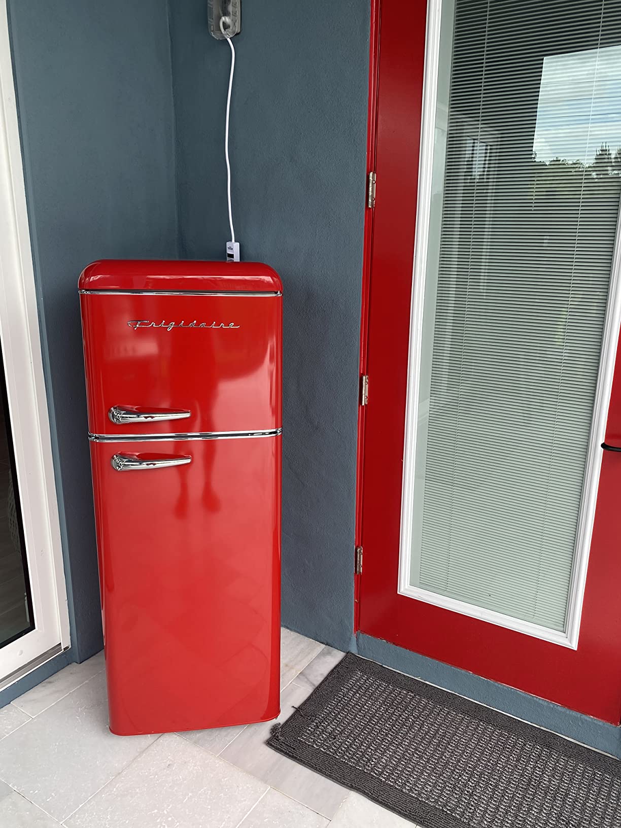 $47/mo - Finance FRIGIDAIRE EFR756-RED EFR756, 2 Door Apartment Size ...