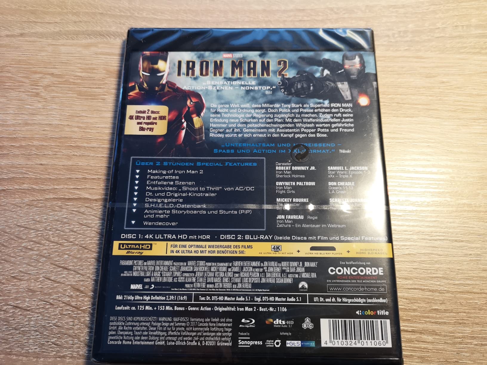 Iron man 2 (2 Blu-ray+1 DVD) [IT Import]: Amazon.de: Robert Downey Jr ...