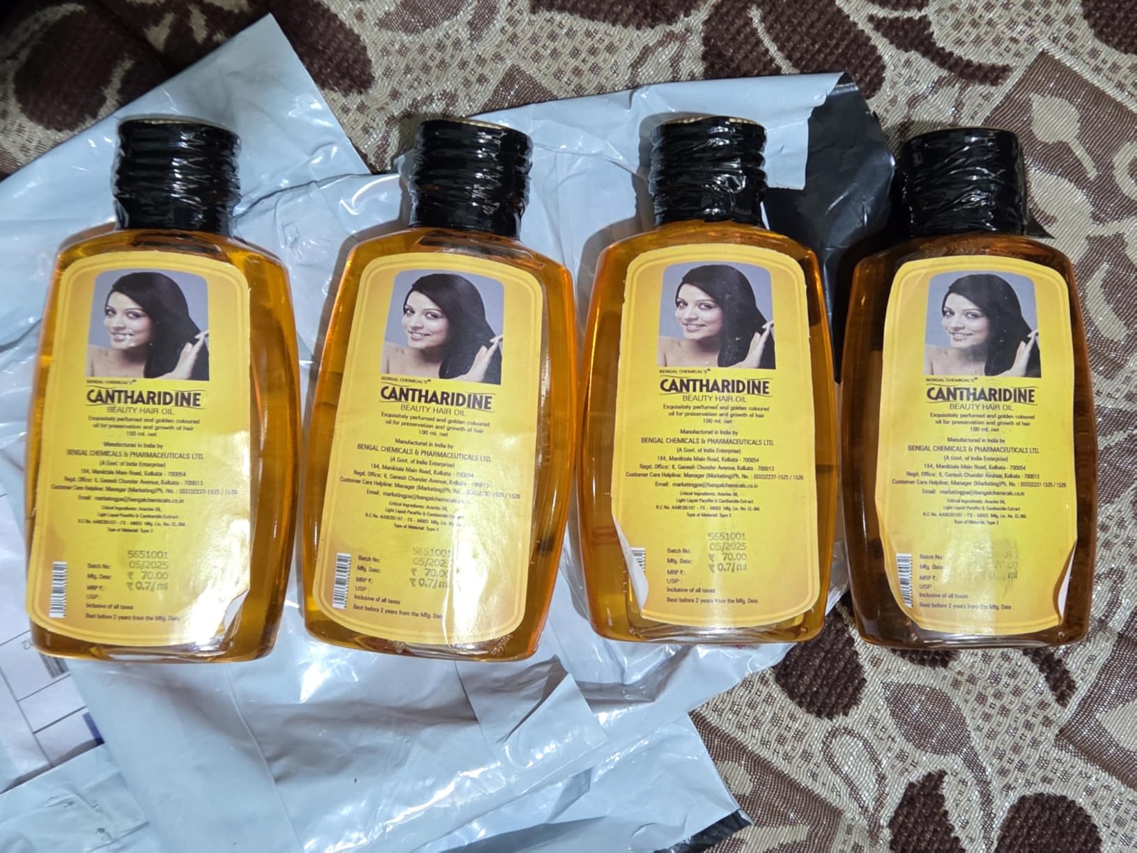 Buy Bengal Chemicals Cantharidine Hair Oil (200 ml) - Pack of 2 Online ...