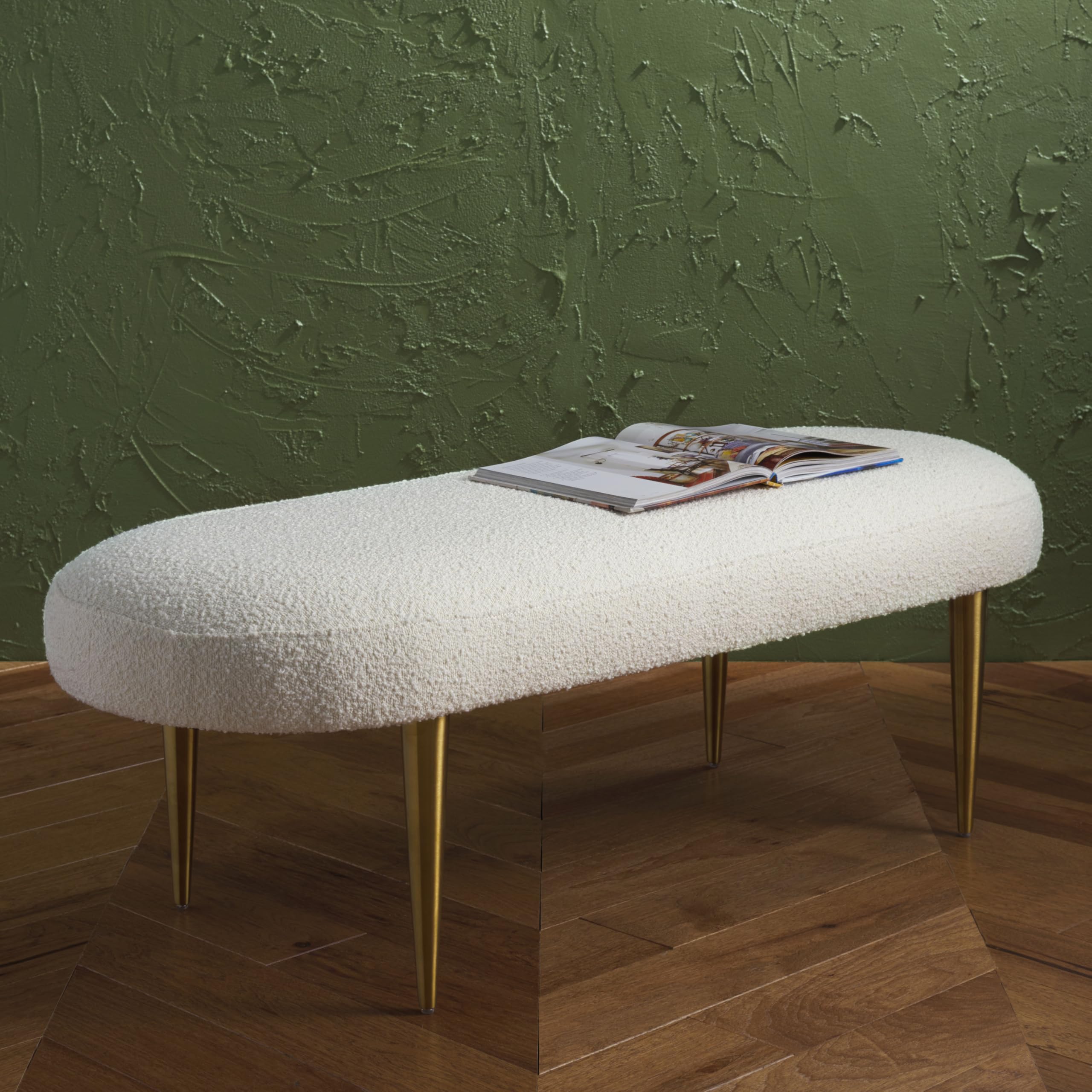 Amazon.com - SAFAVIEH Couture Collection Corinna Glam Ivory Boucle/Gold ...