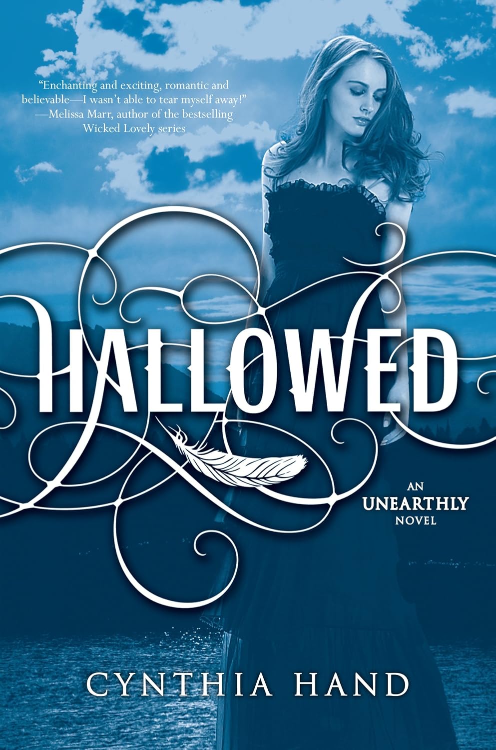 Amazon.com: Hallowed: An Unearthly Novel: 9780061996184: Hand, Cynthia ...