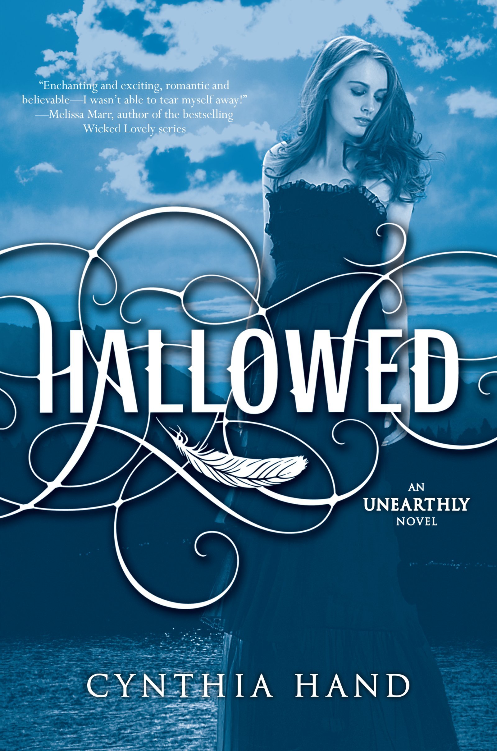 Amazon.com: Hallowed: An Unearthly Novel (Unearthly, 2): 9780061996184 ...