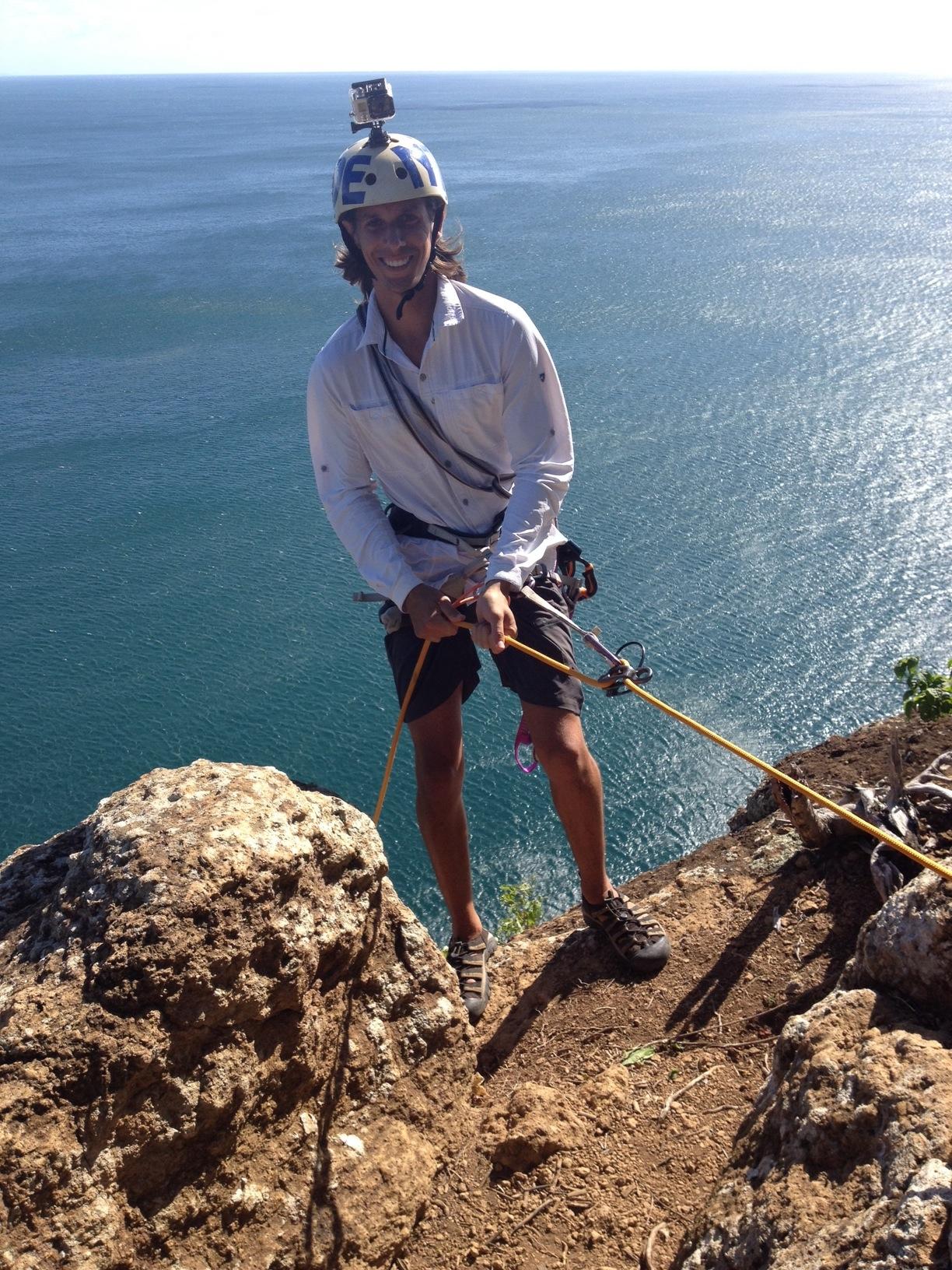 Amazon.com : Singing Rock R44 NFPA Static Rope 11.2-mm x 200 Feet ...