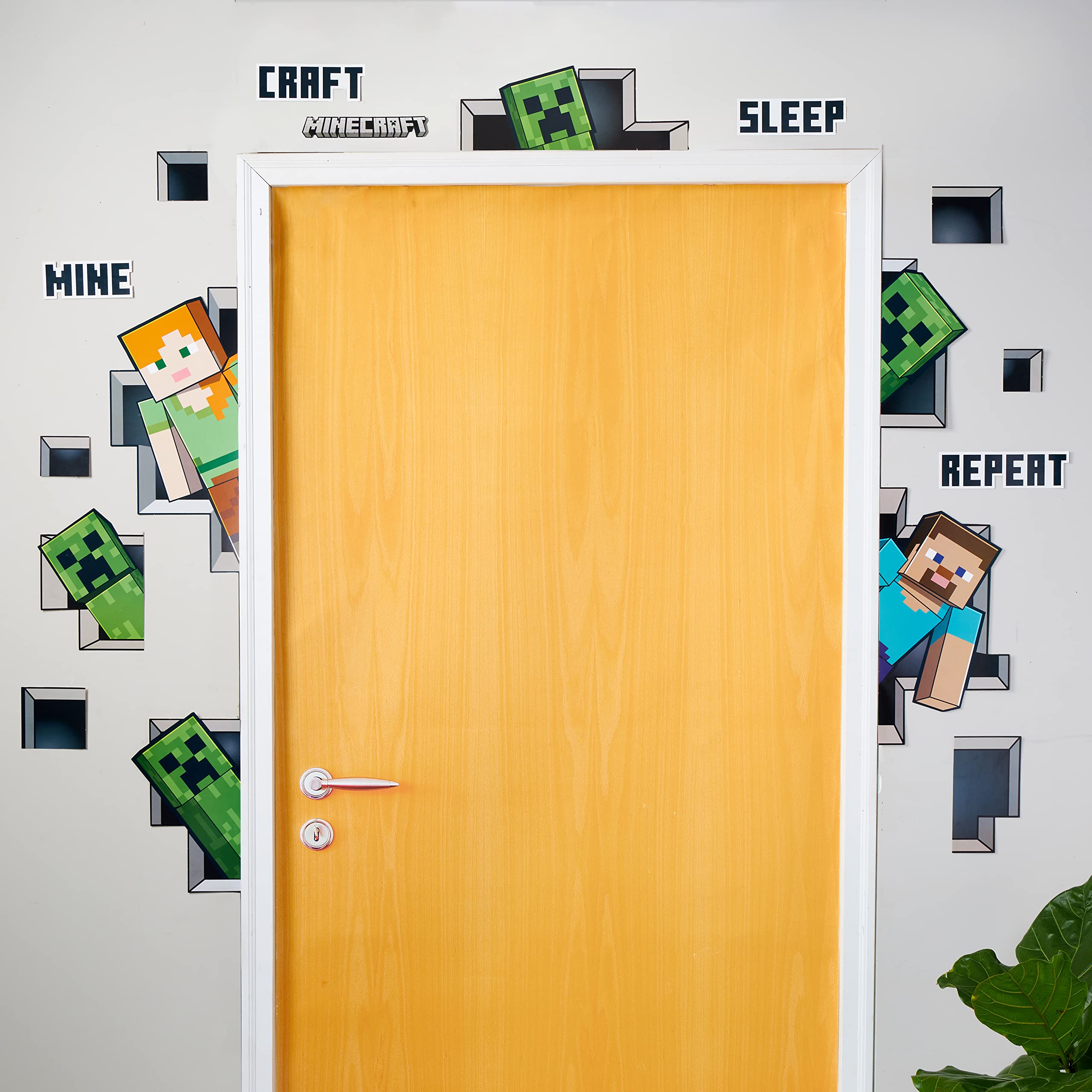 Snapklik.com : Minecraft Characters Door, Window, And Bulletin Board Go ...