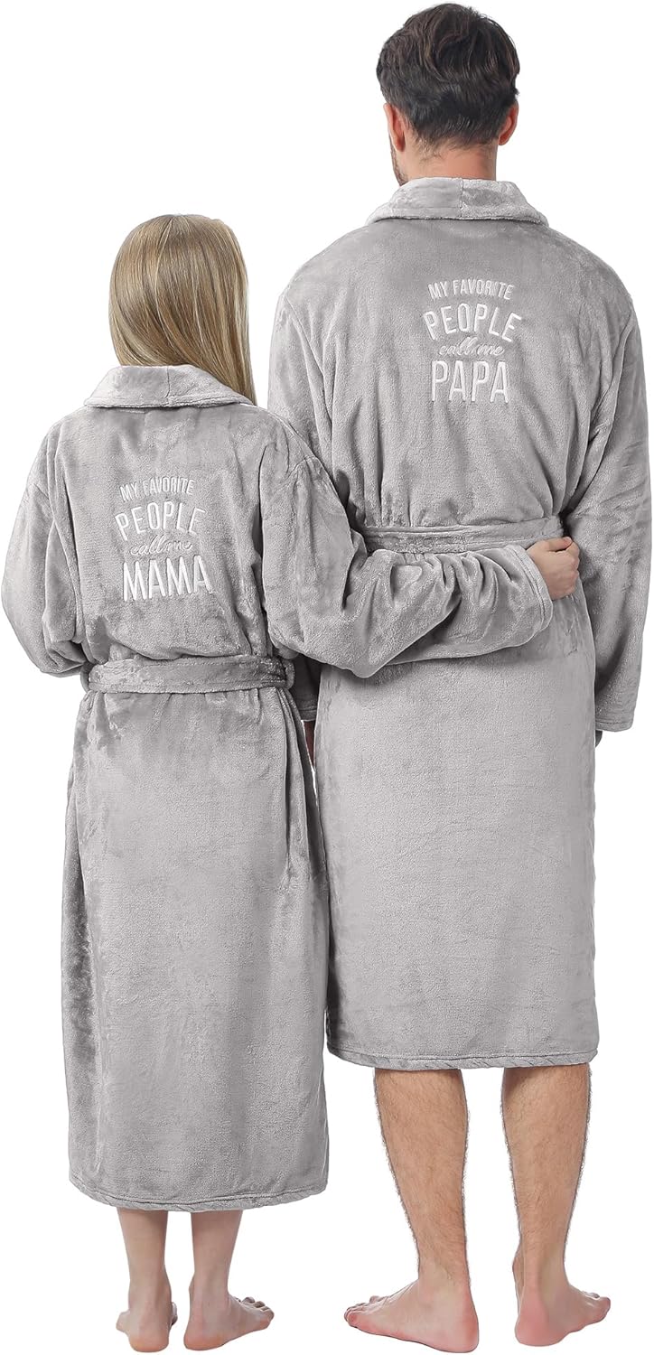 Jecery 2 Pcs Mom and Dad Gifts His and Hers Robes for Couples Flannel ...