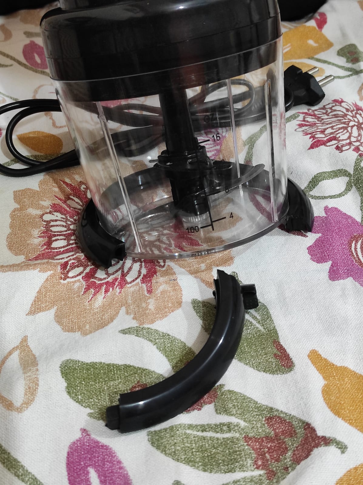 Buy Bajaj 800 ml Chop Pro Chopper with Whisking Blade (Black, Small ...