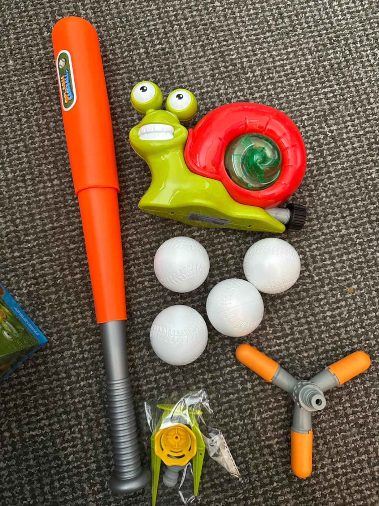 TERRAMUS 2-in-1 Snail Water Sprinkler Baseball Toys, 360° Roating Spray ...