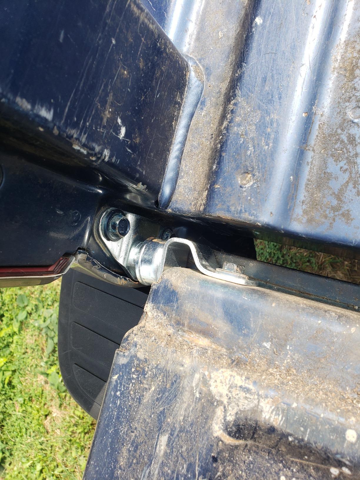 Amazon.com: KIPA Tailgate Tail Gate Hinge kit for Chevy Silverado ...