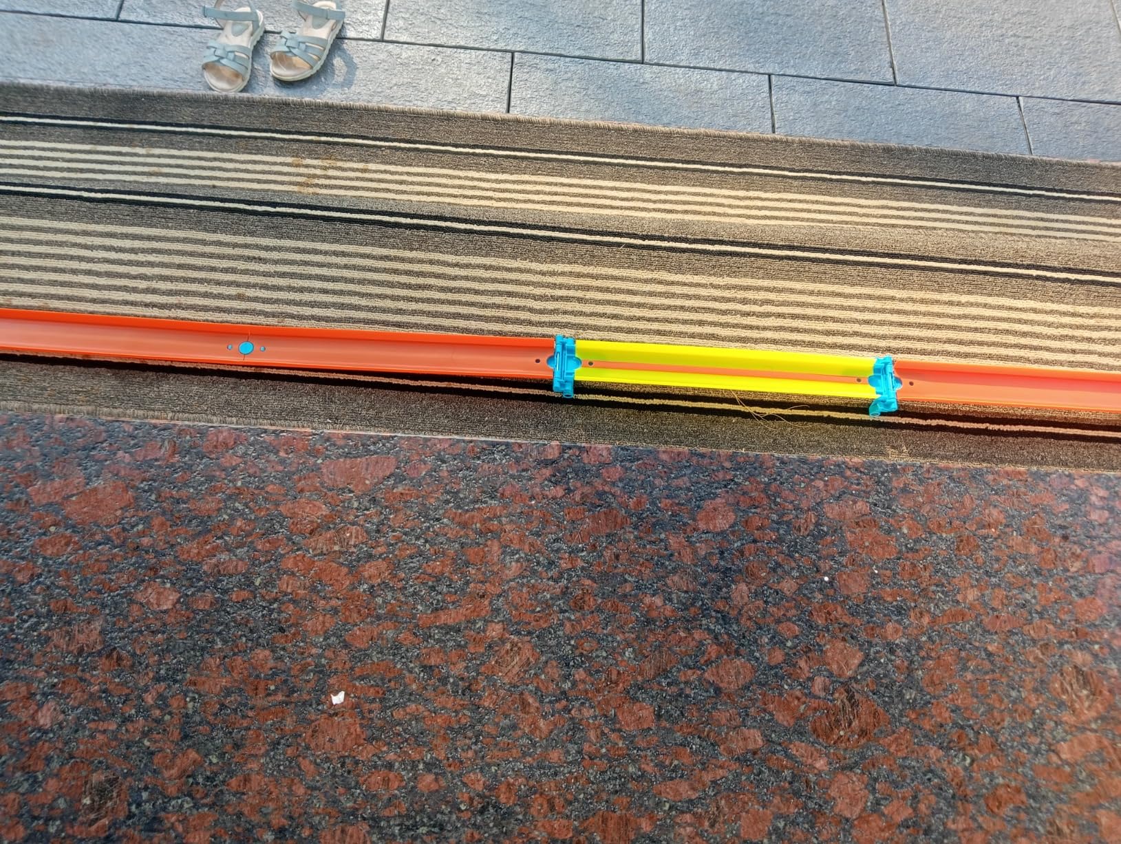 Buy Hot Wheels Track Builder Unlimited Split Loop Pack, Loop with 2 ...