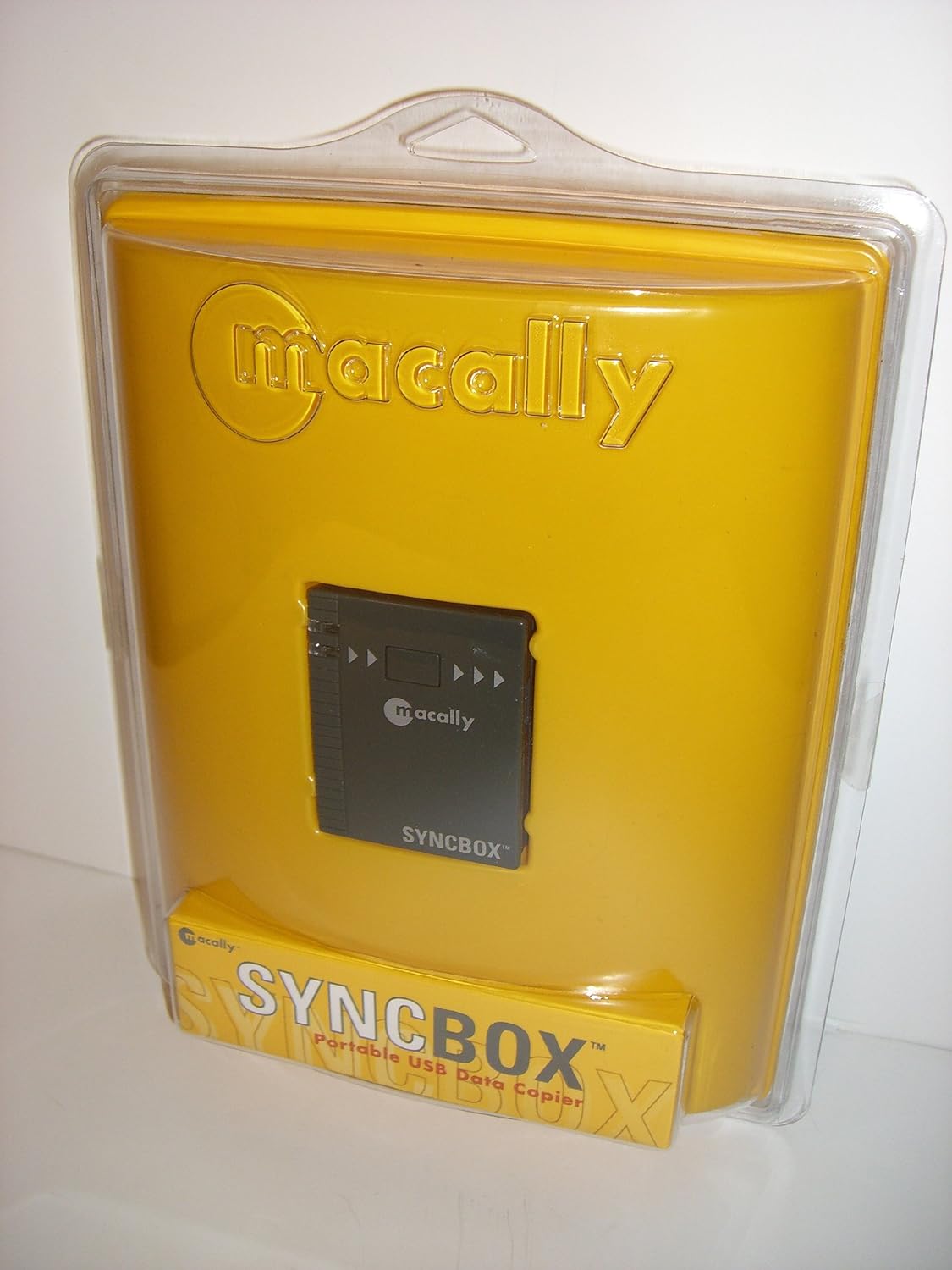 Macally SyncBox USB Flash Hard Drive MP3 Digital Camera Data Copier Macally SyncBox USB Flash Hard Drive MP3 Digital Camera Data Copier