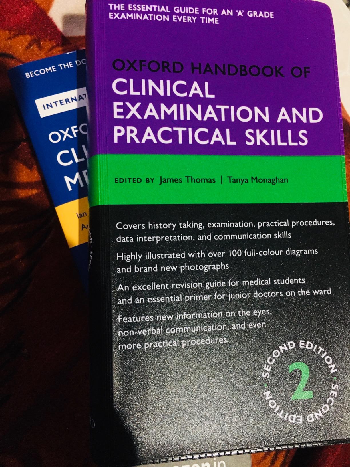 Buy OXFORD HANDBOOK OF CLINICAL EXAMINATION AND PRACTICAL SKILLS 2E ...