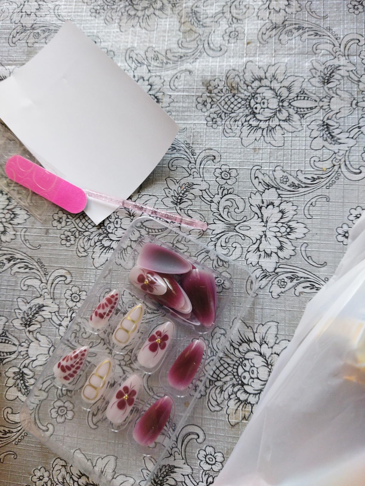 Buy Nakhoon Purple Pink Flower Almond Press On Nails Kit for Women And ...