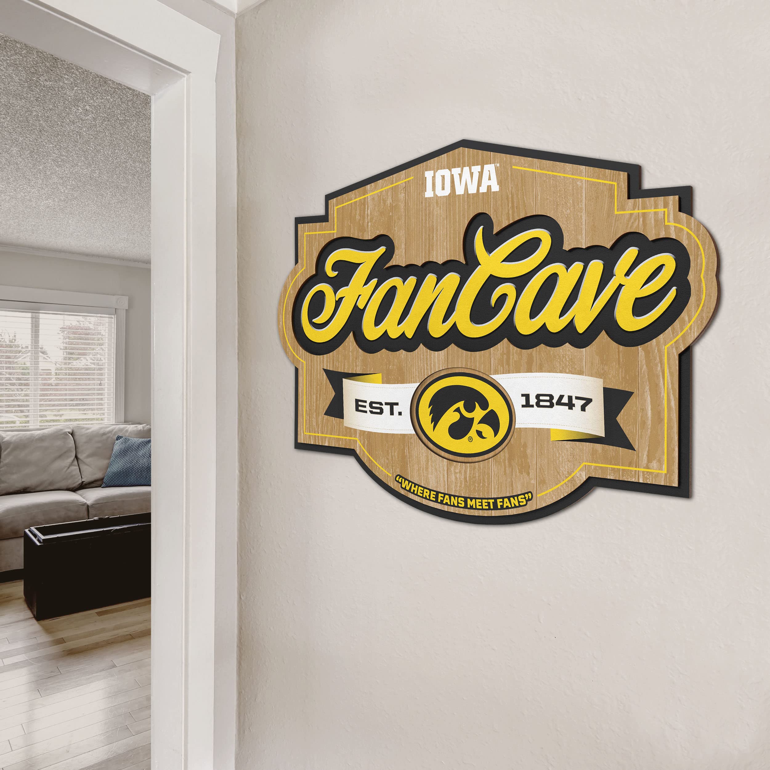 Snapklik.com : NCAA Iowa Hawkeyes Fan Cave Sign