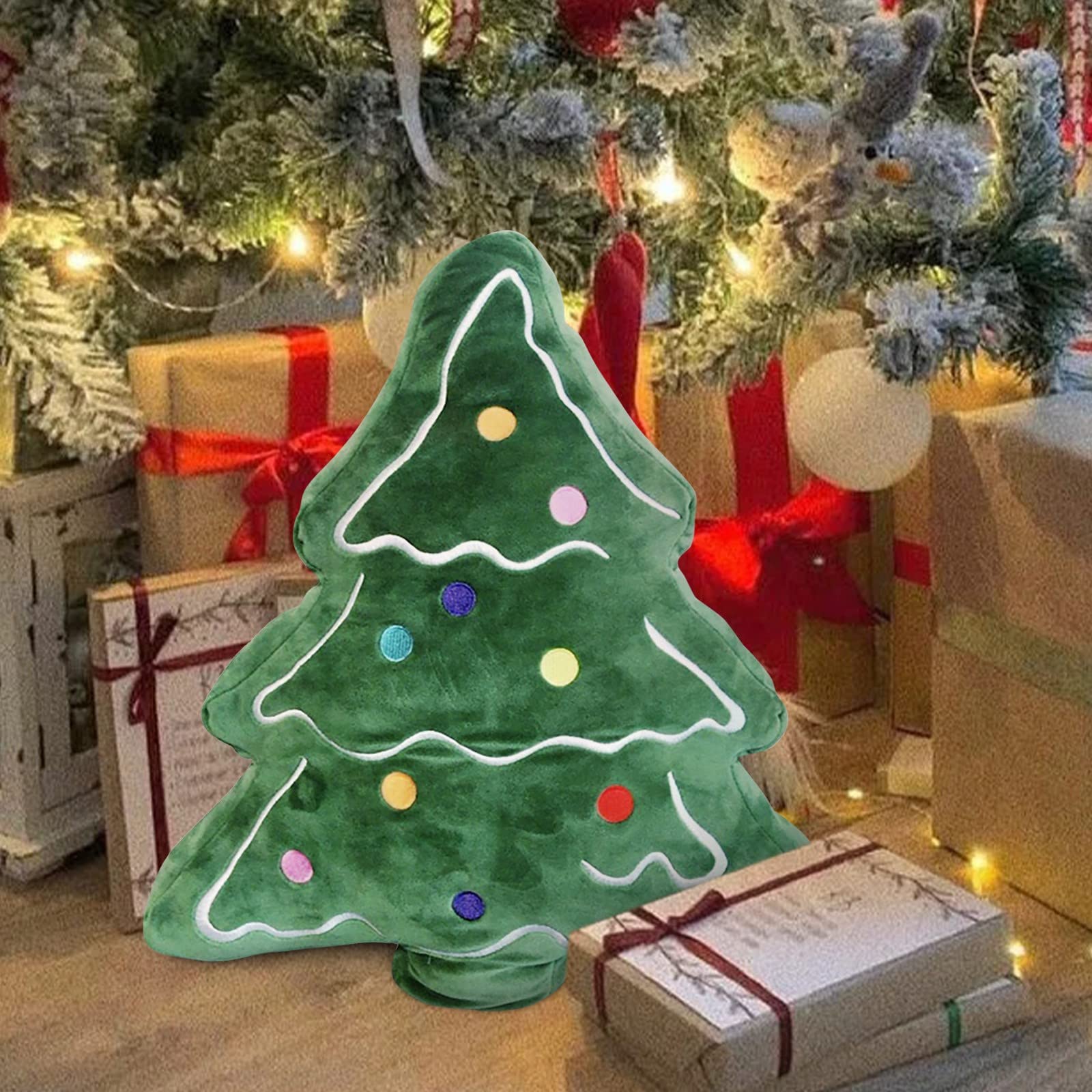 Amazon.com: Christmas Tree Throw Pillow 3D Christmas Tree Shaped ...