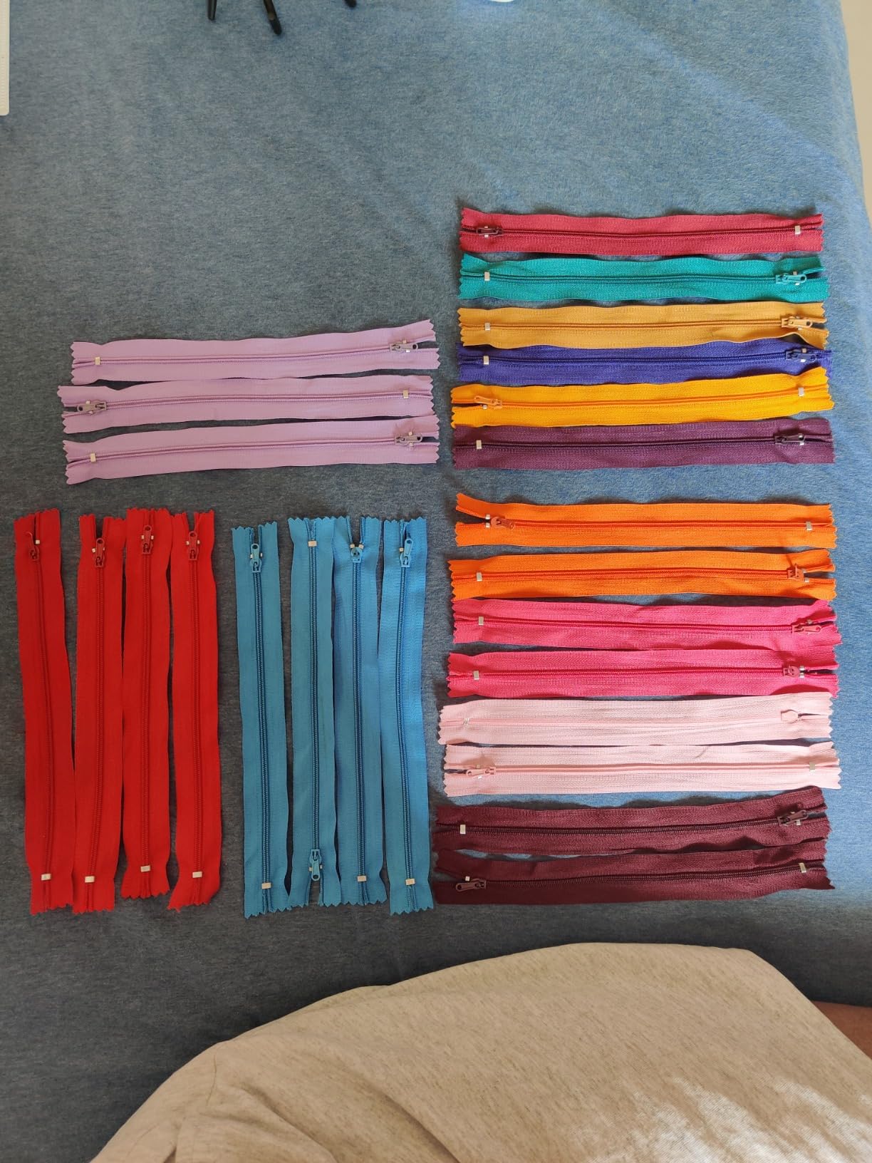 Gemsy Colorful 8-Inch Nylon Zippers | Set of 25, Ideal for Tailoring ...