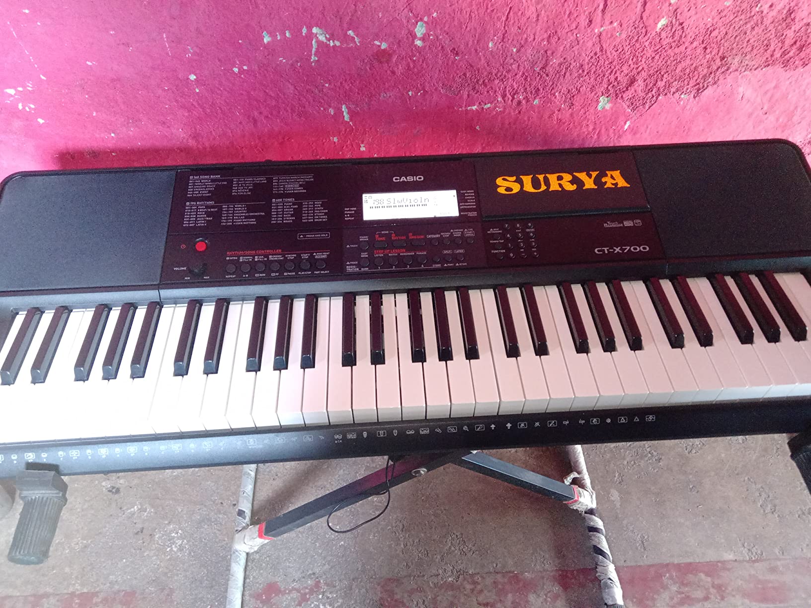 (Refurbished) Casio CTX700 61-Key Touch Sensitive Portable Keyboard ...