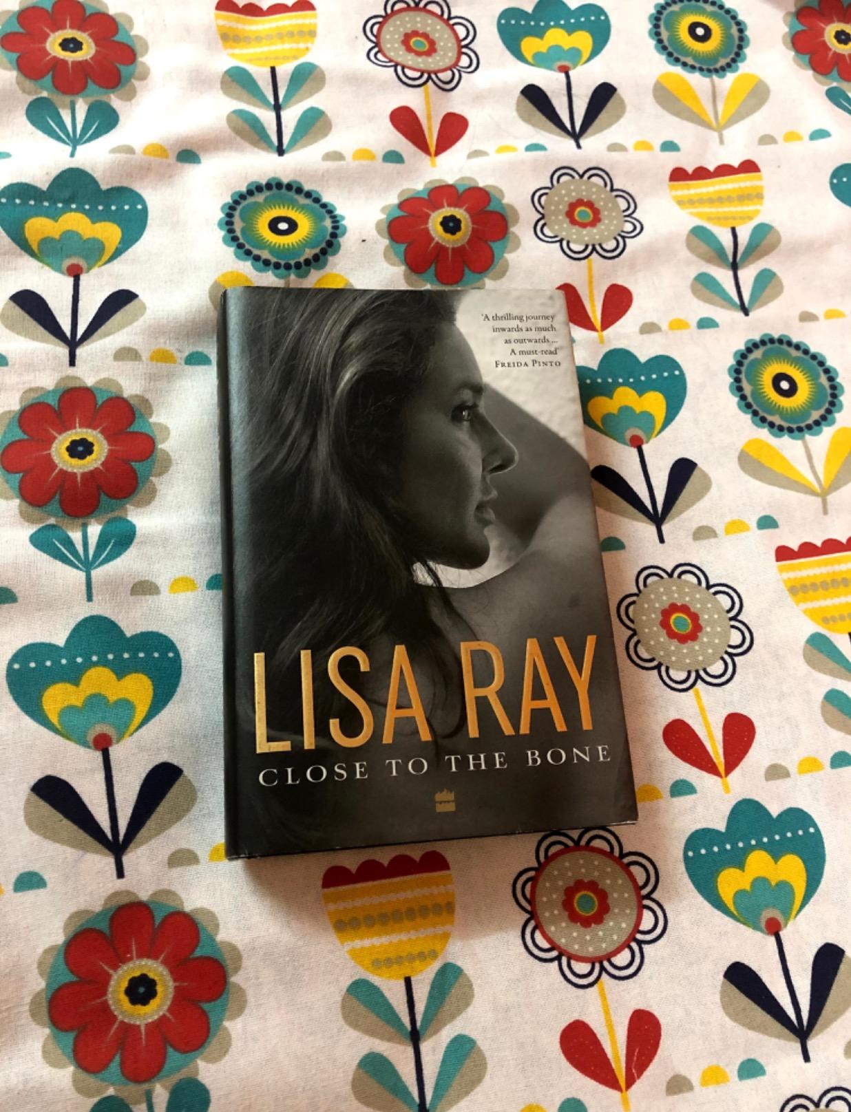Close to the Bone : Ray, Lisa: Amazon.in: Books
