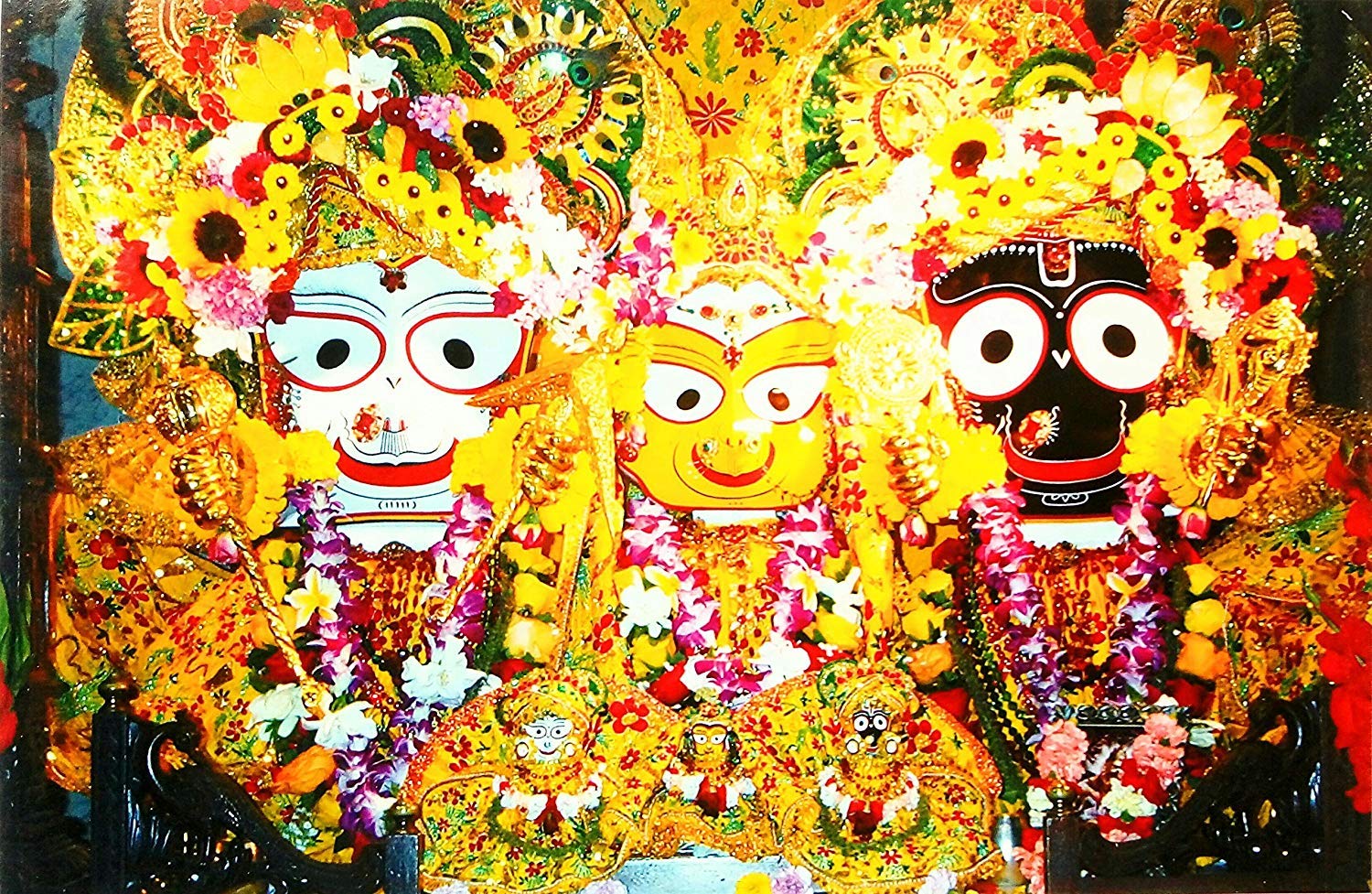 Buy SANGRIA ISKCON BBT JAGANNATH BALADEVA SUBHADRA Deity FINE Art Paper ...