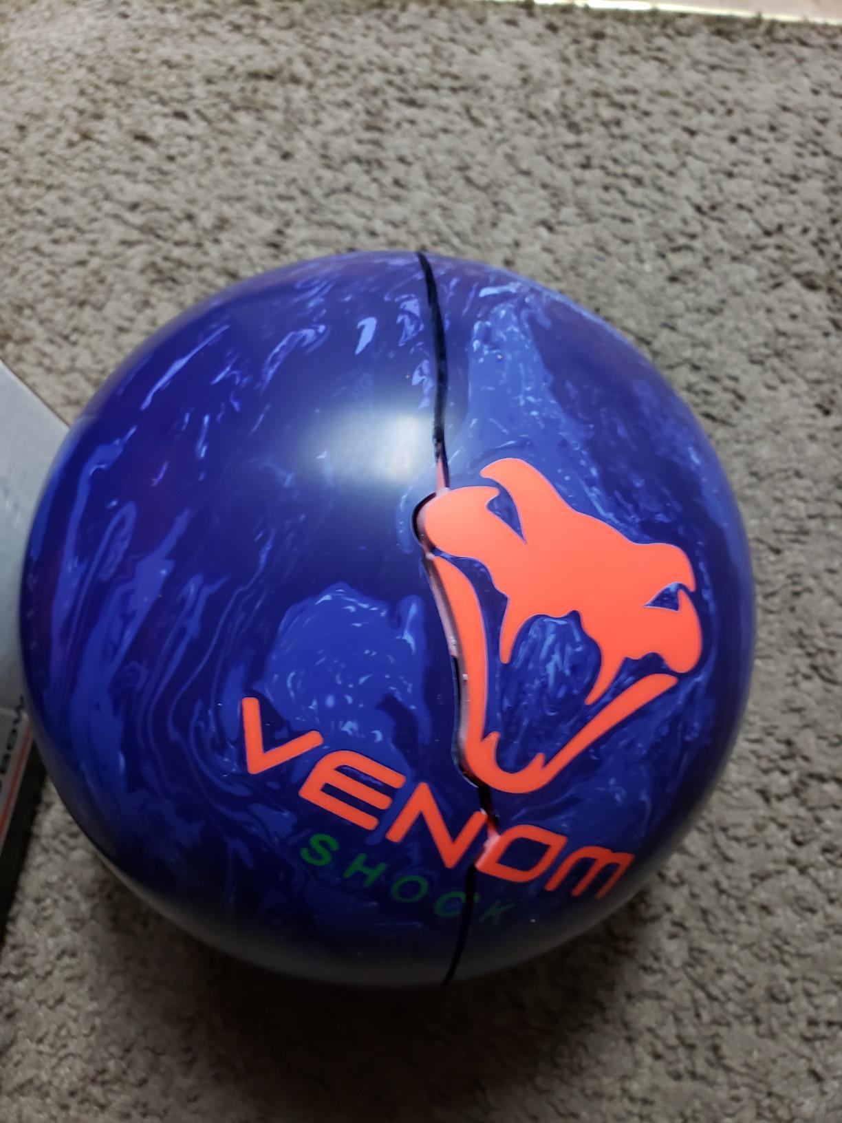 Amazon.com : Motiv Venom Shock Bowling Ball : Sports & Outdoors