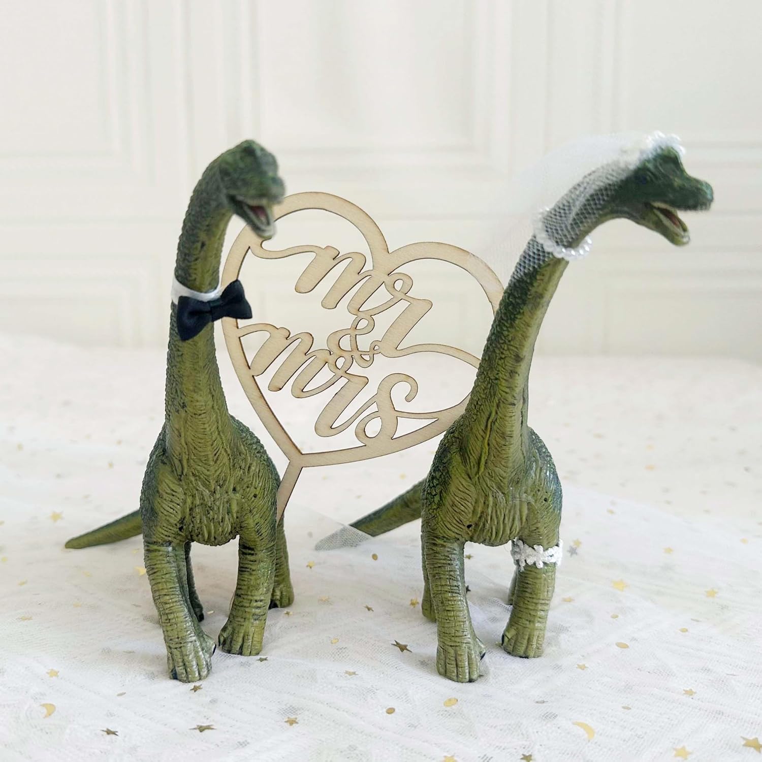 Dinosaur Wedding Cake Topper, Qoadwem Dino Brontosaurus Wedding Cake ...