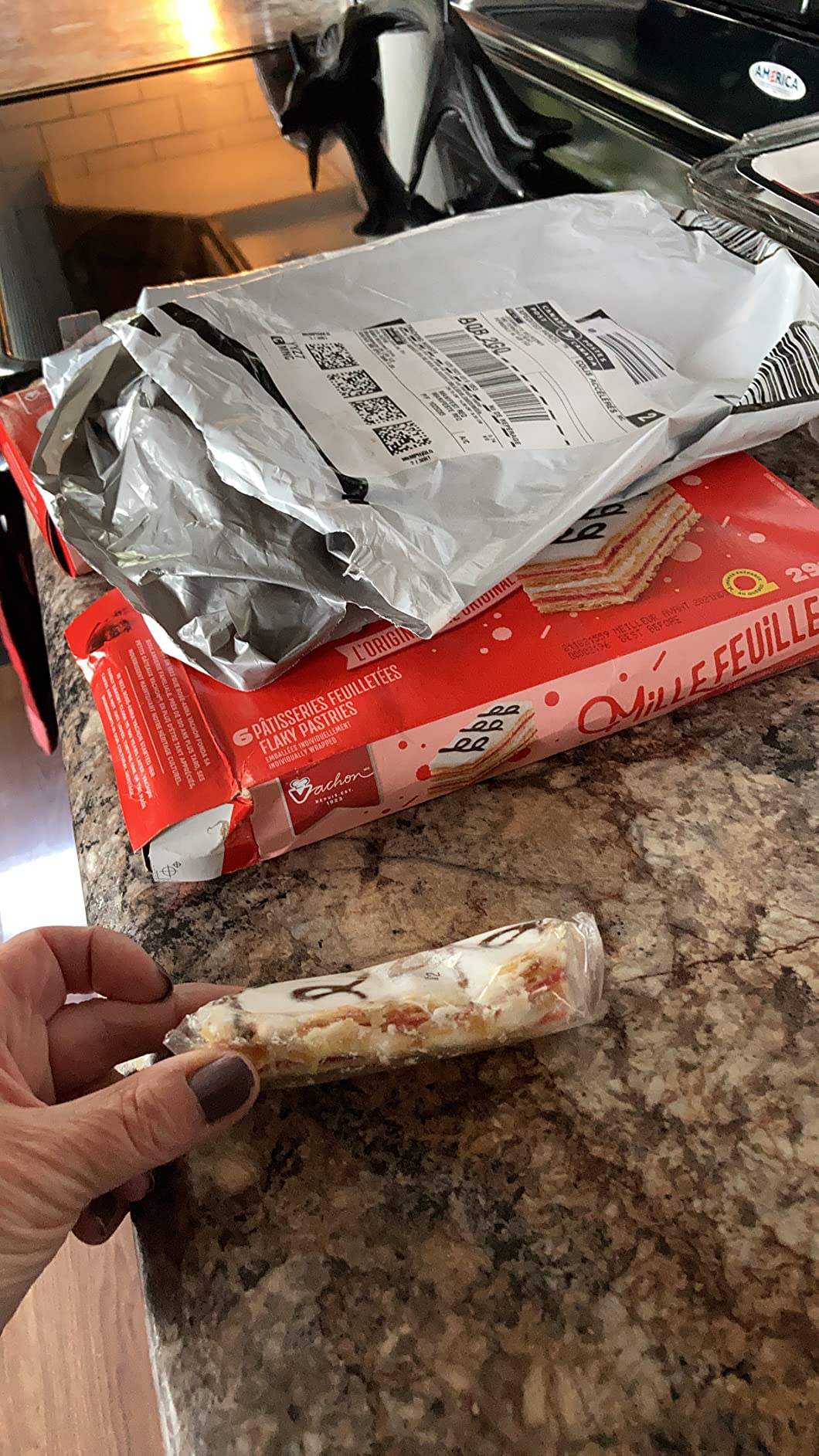 Vachon Mille Feuilles The Original Flaky Pastries, 6 Individually ...