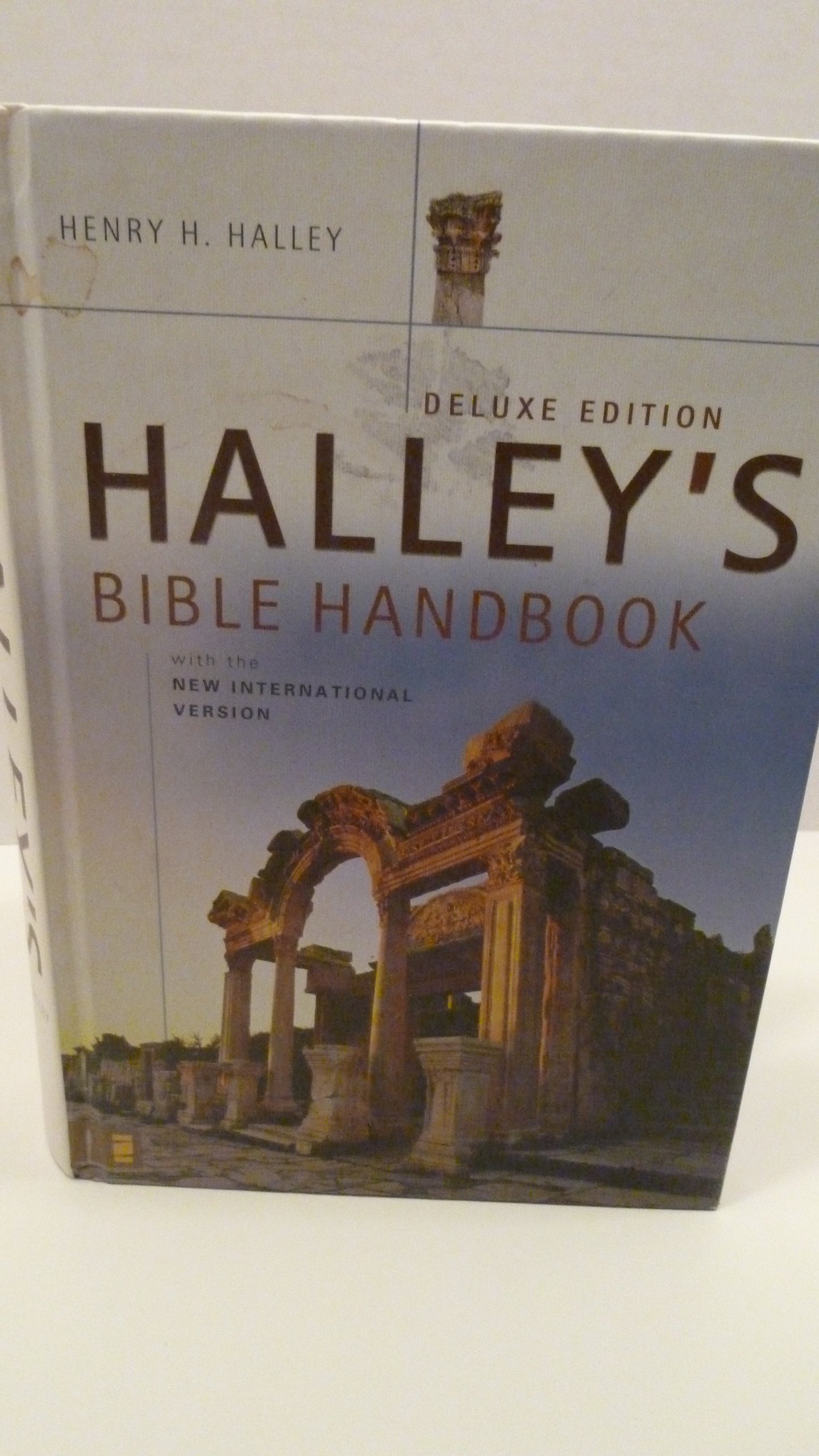 Halley's Bible Handbook with the New International Version: Amazon.co ...