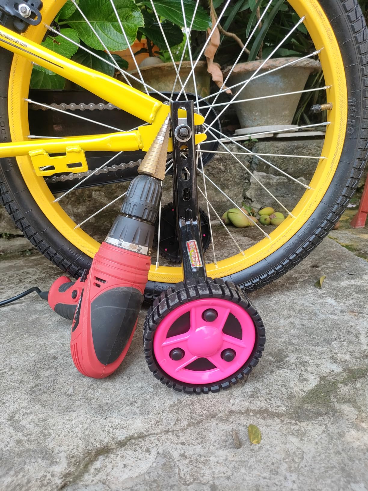 IndiaLot ® Kids Cycle Side Supporter Wheel Training Wheels Adjustable ...