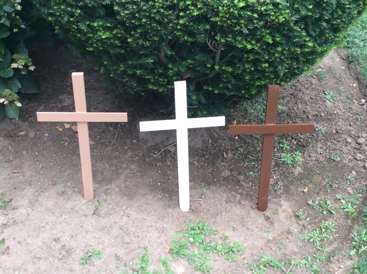 Amazon.com: Cemetery Crosses, 3 Grave Garden Stakes : Patio, Lawn & Garden