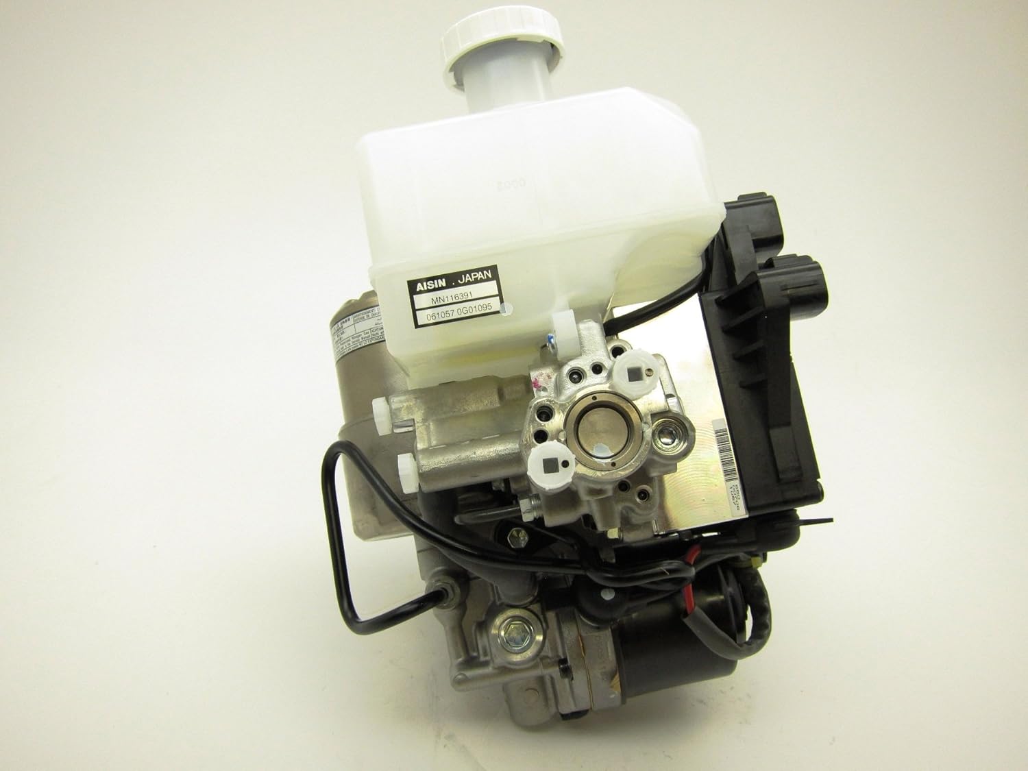 Amazon.com: Mitsubishi MN116391, Power Brake Booster : Automotive