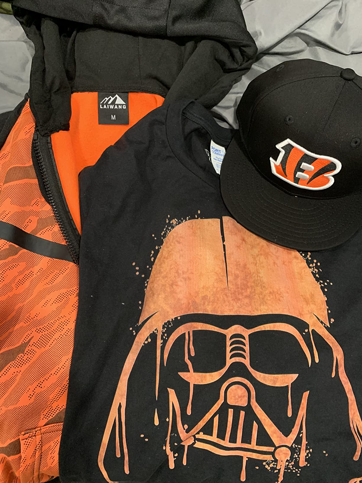 Amazon.com: Star Wars Darth Vader Orange Helmet Drip Halloween T-Shirt ...