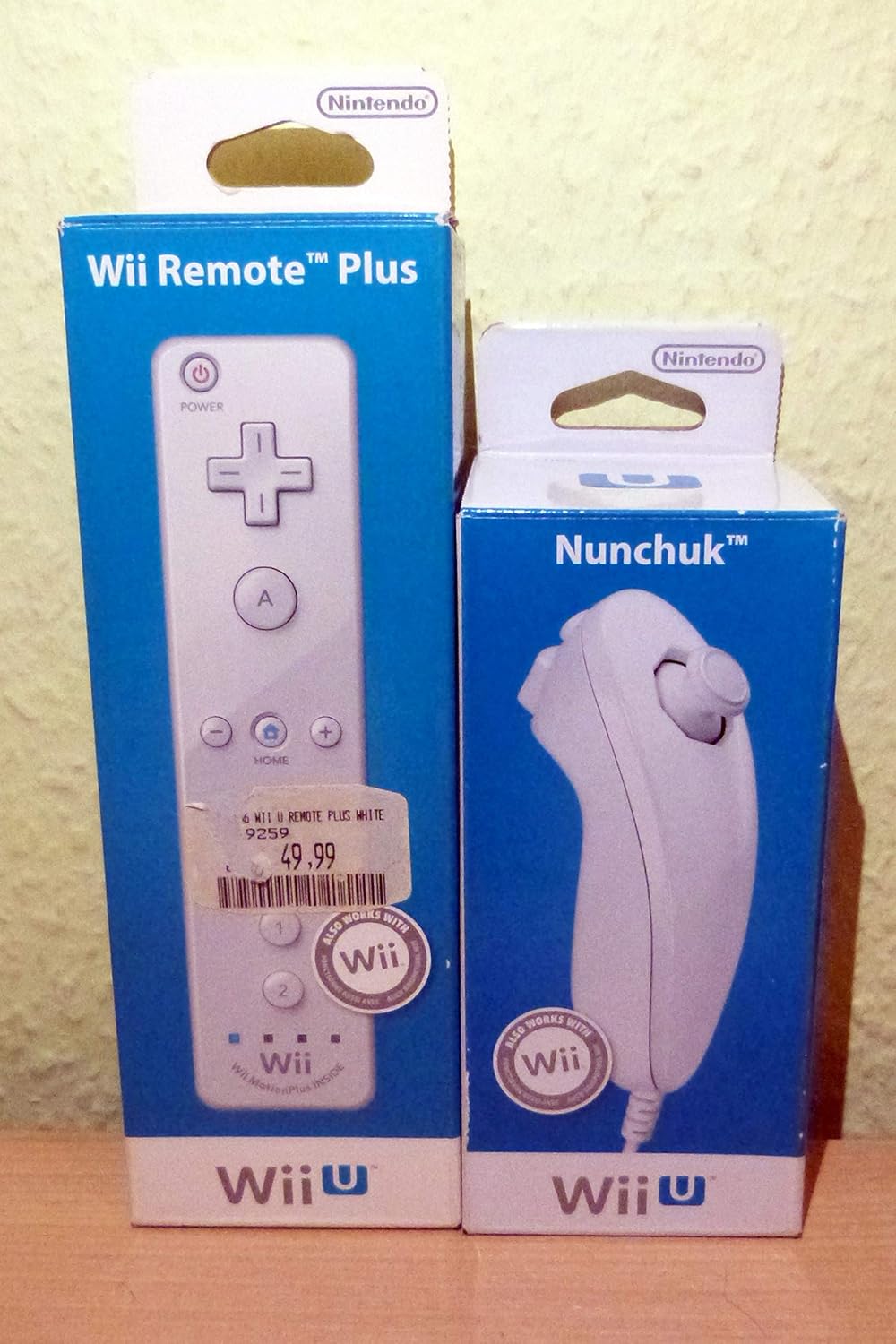 Wii Remote Plus + Wii Nunchuk - Juego de mandos de Nintendo : Amazon.es ...