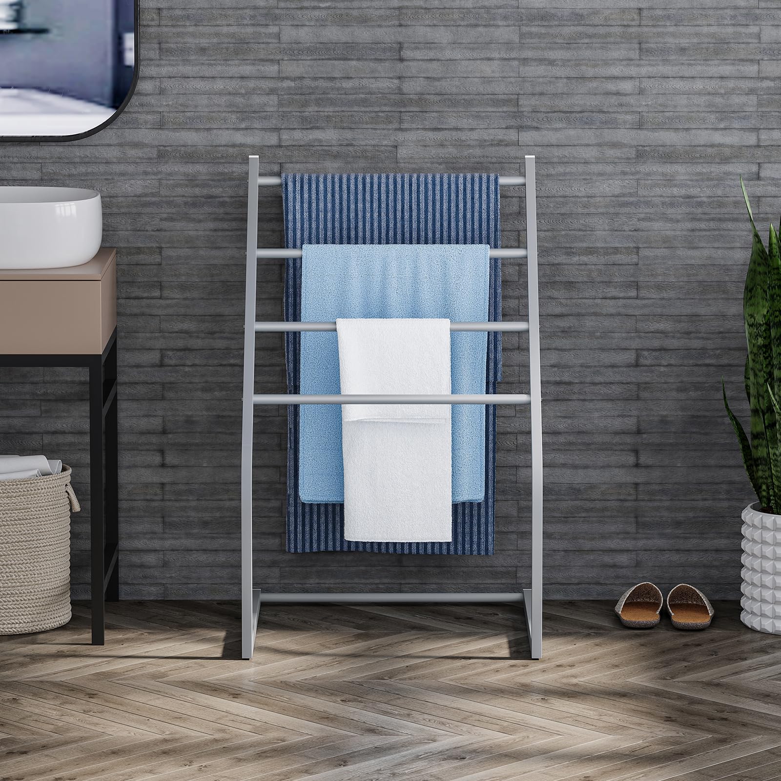 Honiter Towel Racks for Bathroom, Free Standing Towel Rack, Pool Towel ...